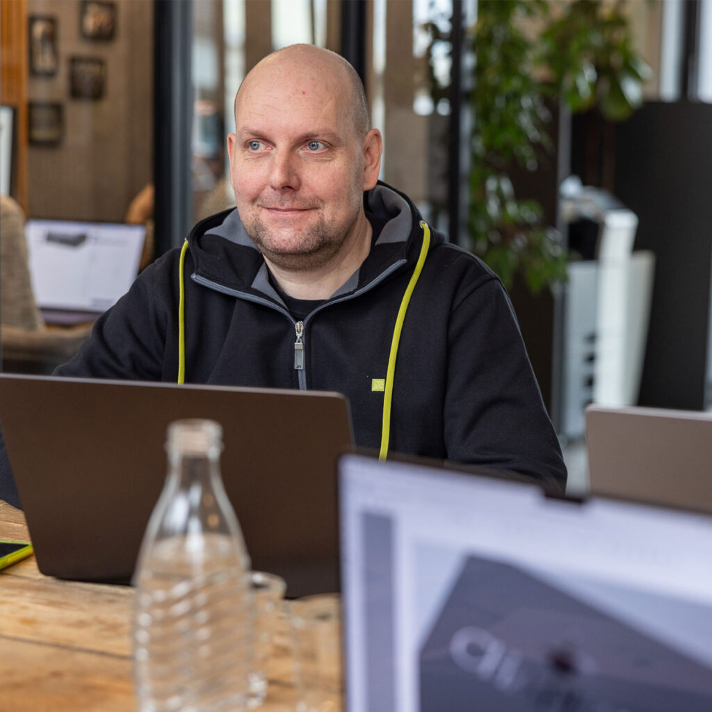 mr. pixel | Das Team – Experten für wirklich alle Fälle